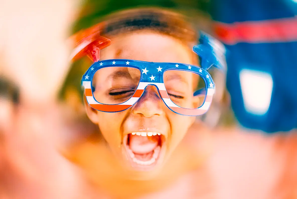 Spinning Blur Photo Effect - YouWorkForThem