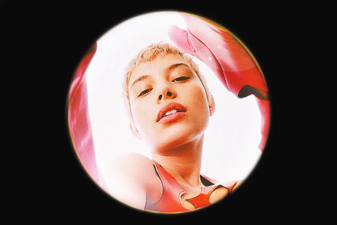 Fisheye Lens Photo Effect - YouWorkForThem