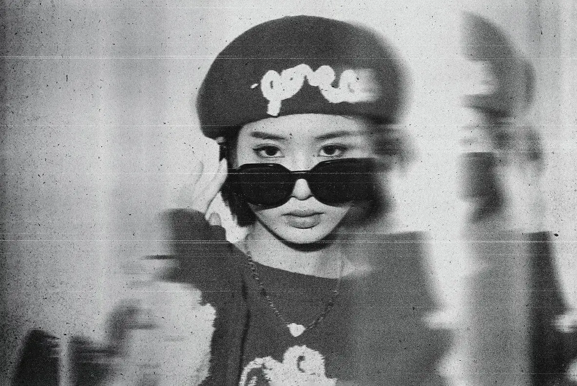 Smudged Scan Photo Effect - YouWorkForThem