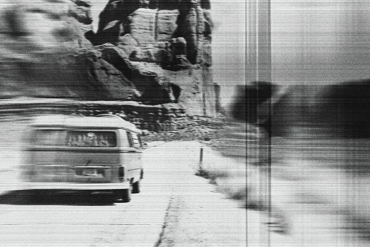 Distorted Scanner Photo Effect - YouWorkForThem