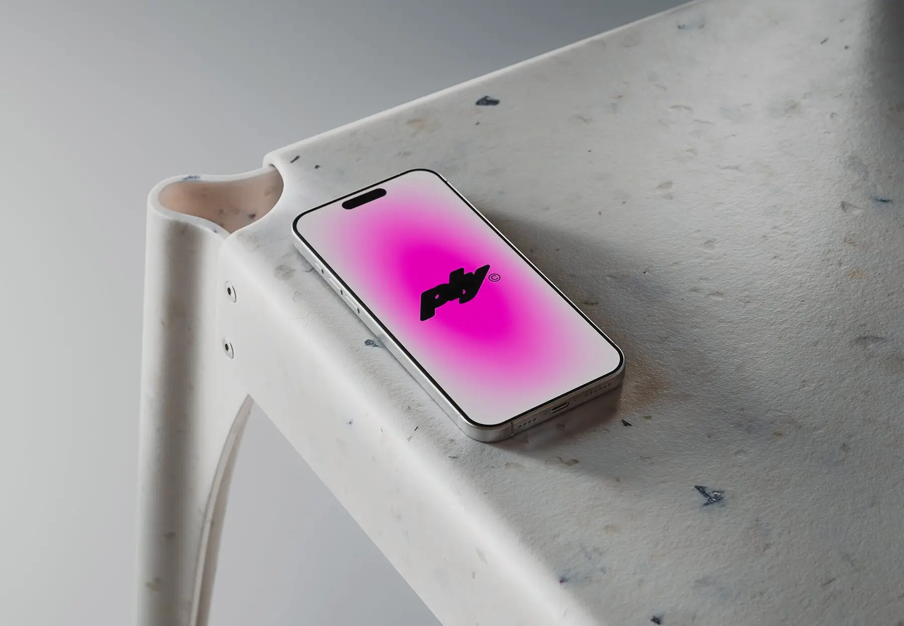 iPhone 16 Pro Max 8 Graphics - YouWorkForThem
