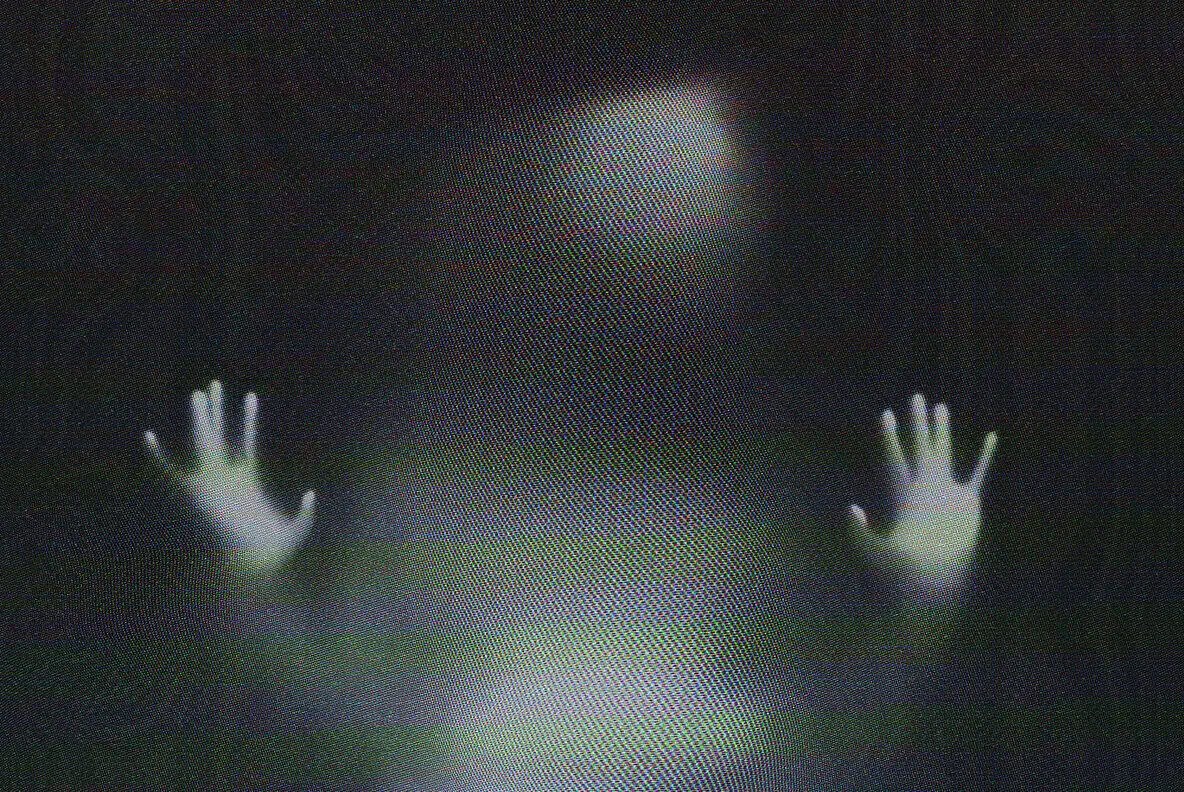 Screen Flicker Photo Effect - YouWorkForThem