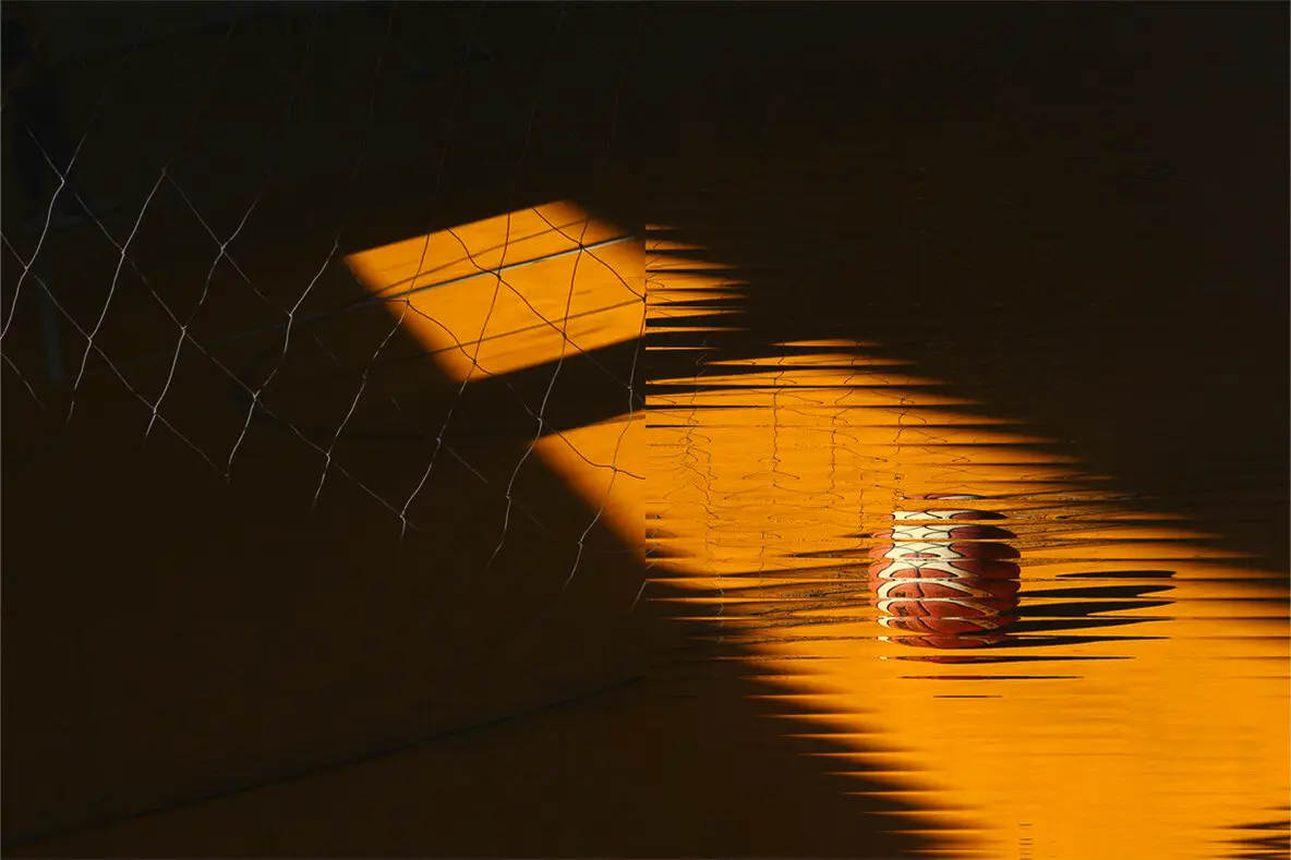 Glass Refraction Effect Graphics - YouWorkForThem