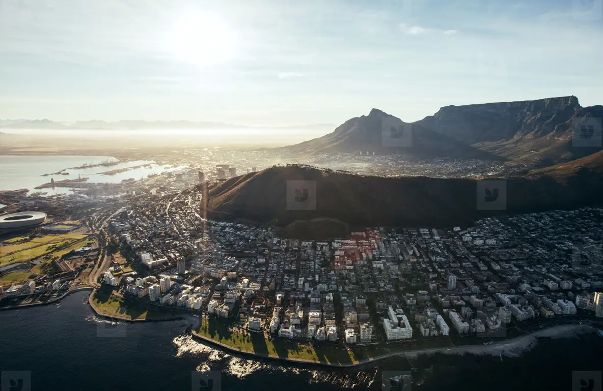 Birds Eye View Of City Of Cape Town With Buildings Photo (122731) - YouWorkForThem
