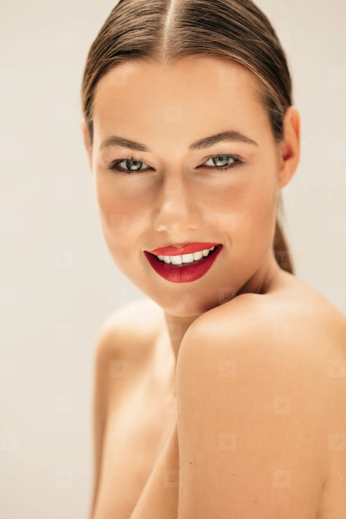 Beautiful Young Woman With Fresh Skin Photo (125170) - YouWorkForThem