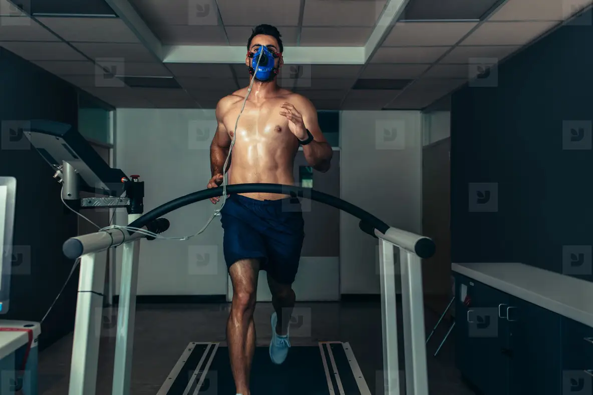 Athlete Examining His Performance In Sports Science Lab Photo (136948 ...