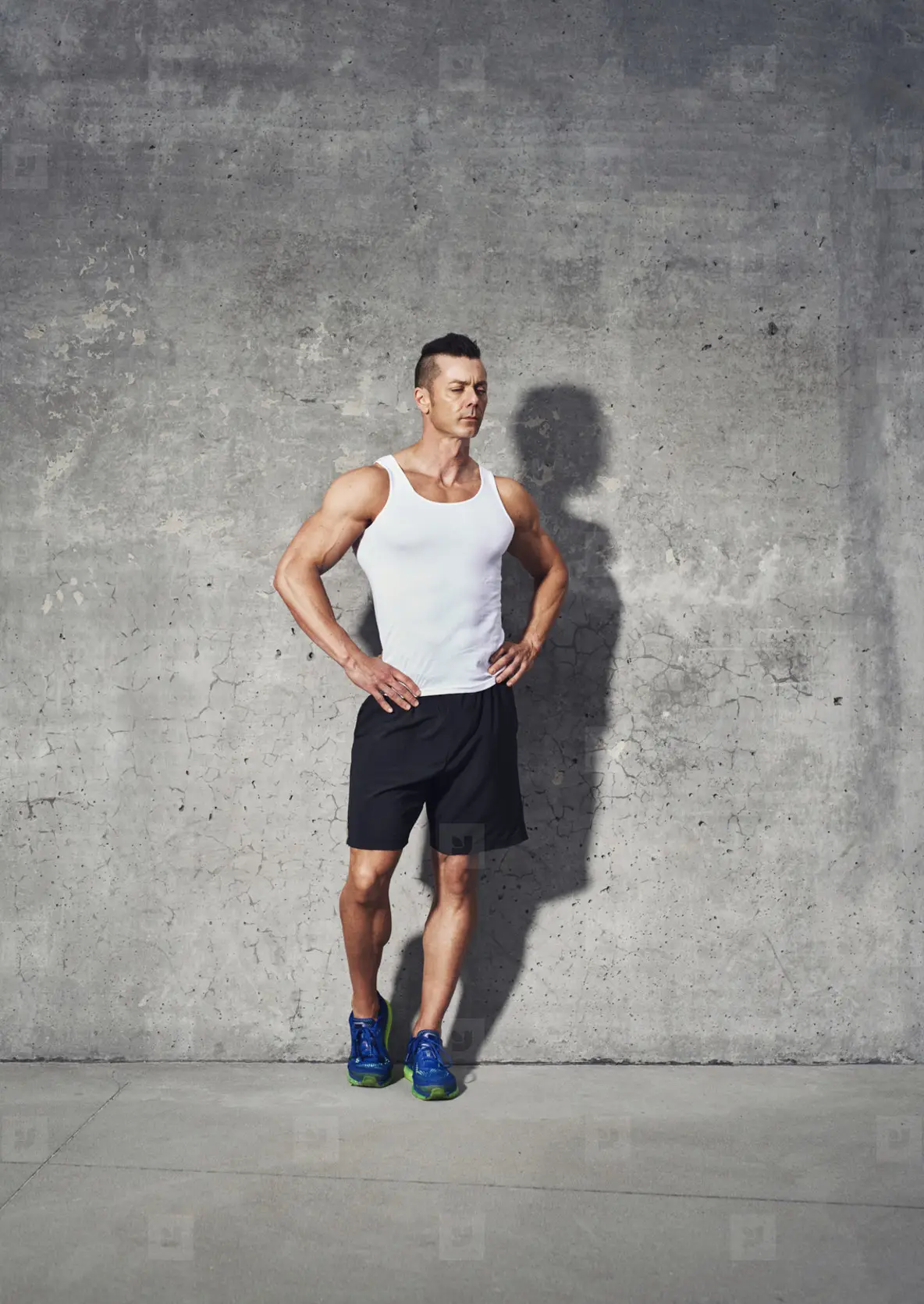 Full Body Fitness Portrait Of Muscular Man Photo (139254) - YouWorkForThem