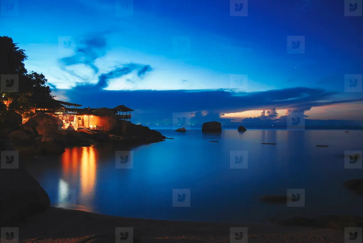 Overwater Resort At Night Photo (149903) - YouWorkForThem