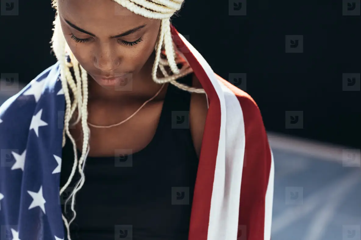 Female Athlete With American Flag On Her Back Photo (149983 ...