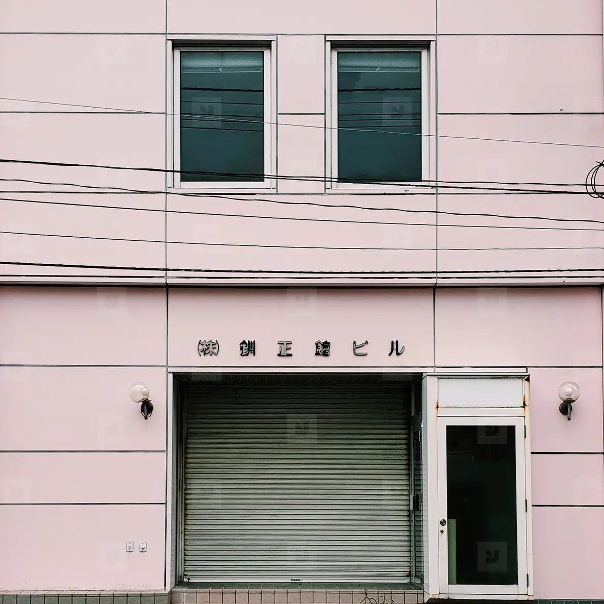 Pink Store Photo (151510) - YouWorkForThem