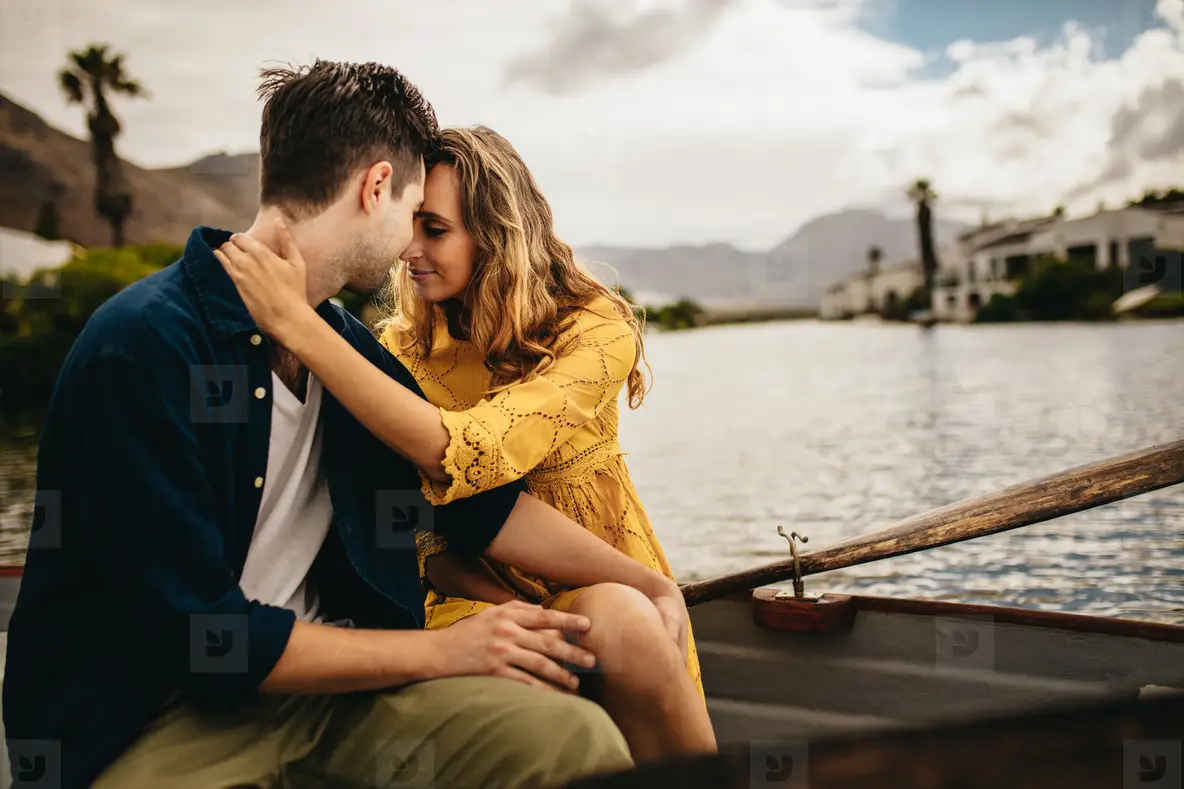 Romantic Couple On A Boat Date Photo (160205) - YouWorkForThem