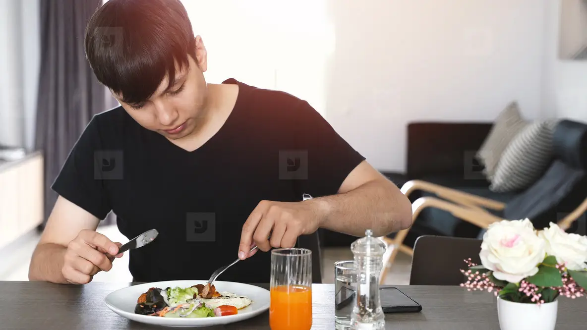 Man Eating Healthy Breakfast Photo (190990) - YouWorkForThem