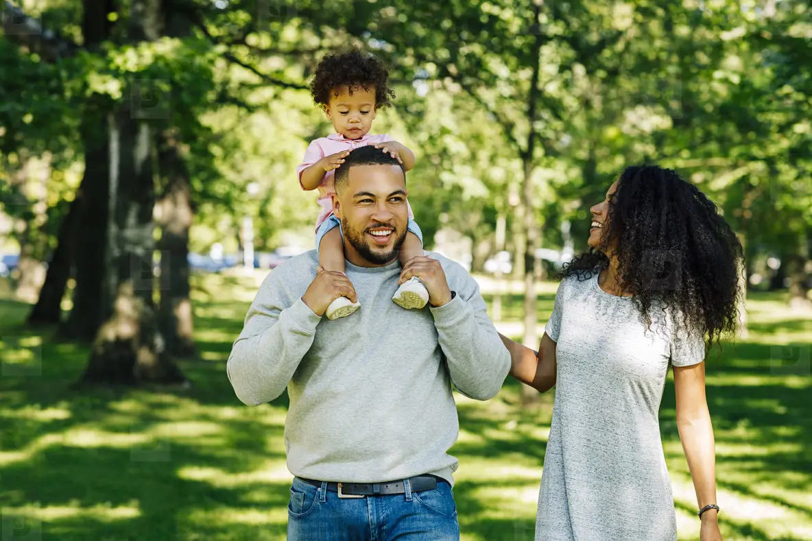 Happy Boy And His Parents Photo (200867) - YouWorkForThem