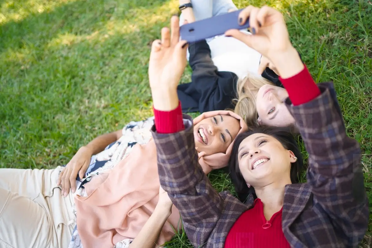 Cheerful Diverse Women Taking Selfie On Lawn Photo (251790 ...