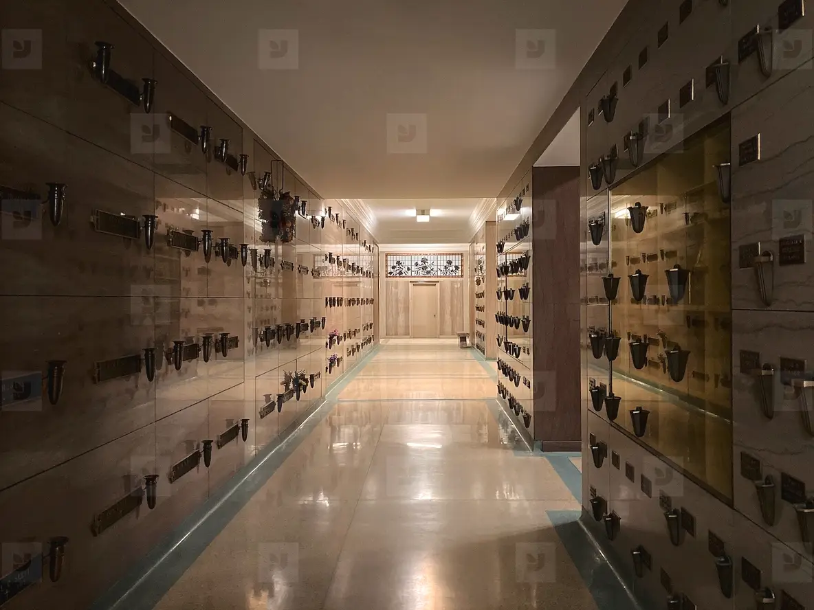 Mortuary Hallway Photo (279876) - YouWorkForThem