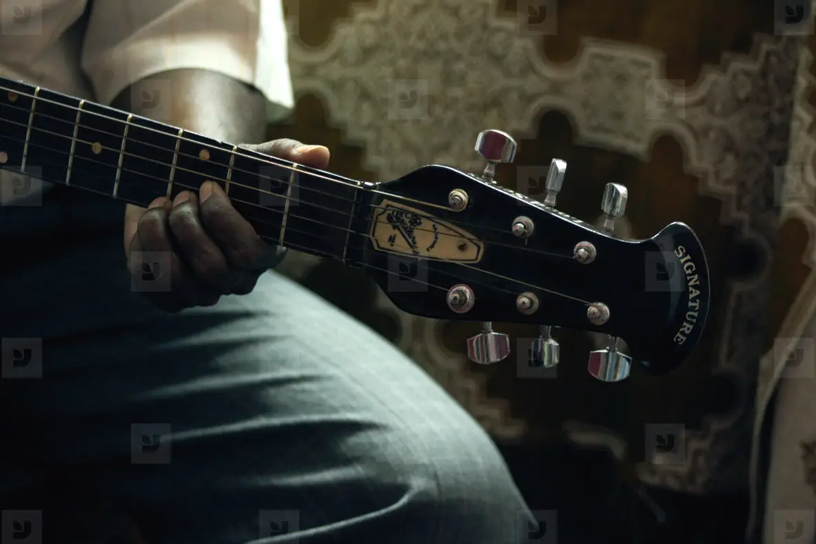 Guitar Man Photo (34138) - YouWorkForThem