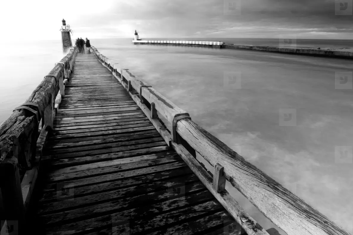 Fishermen Having A Yarn Photo (38707) - YouWorkForThem