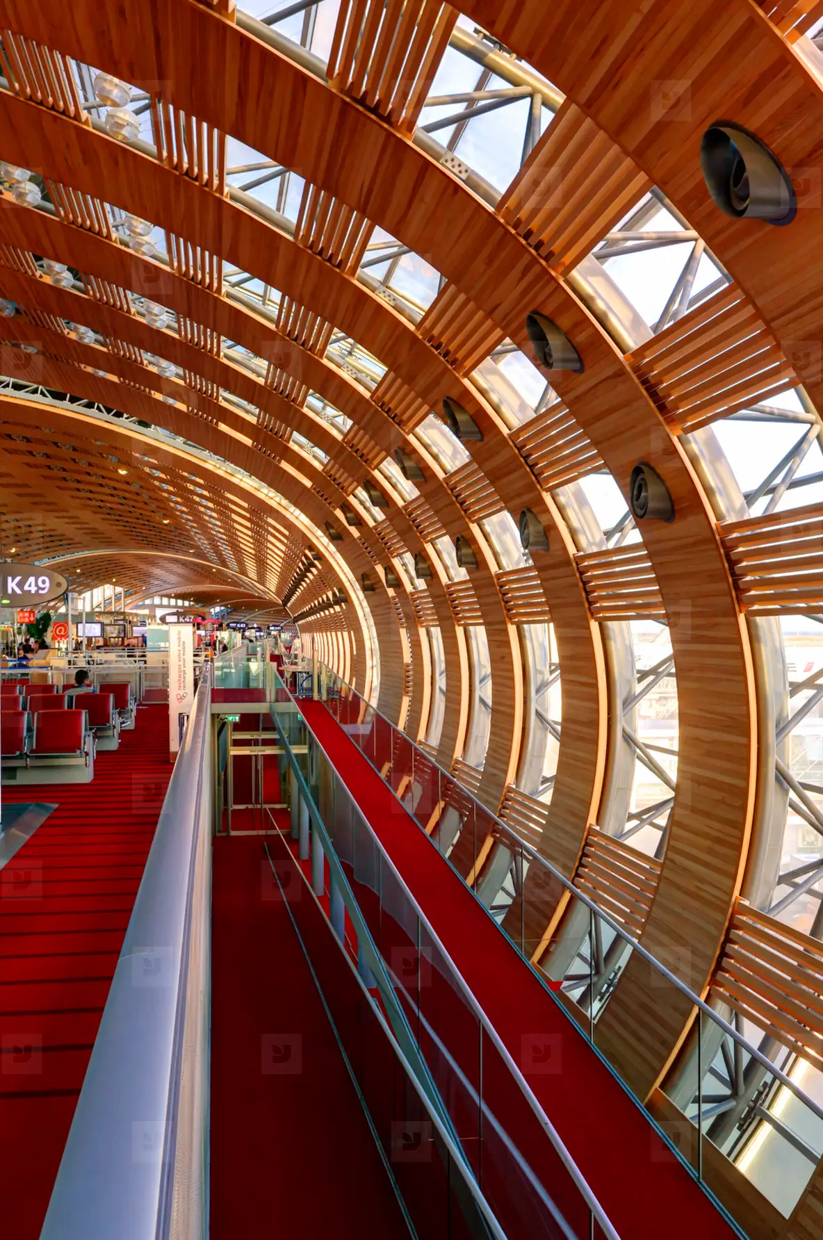 Paris CDG Terminal Interior 1 Photo (53470) - YouWorkForThem