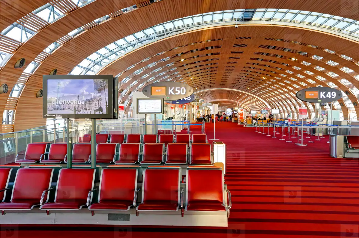 Paris CDG Terminal Interior 4 Photo (53472) - YouWorkForThem