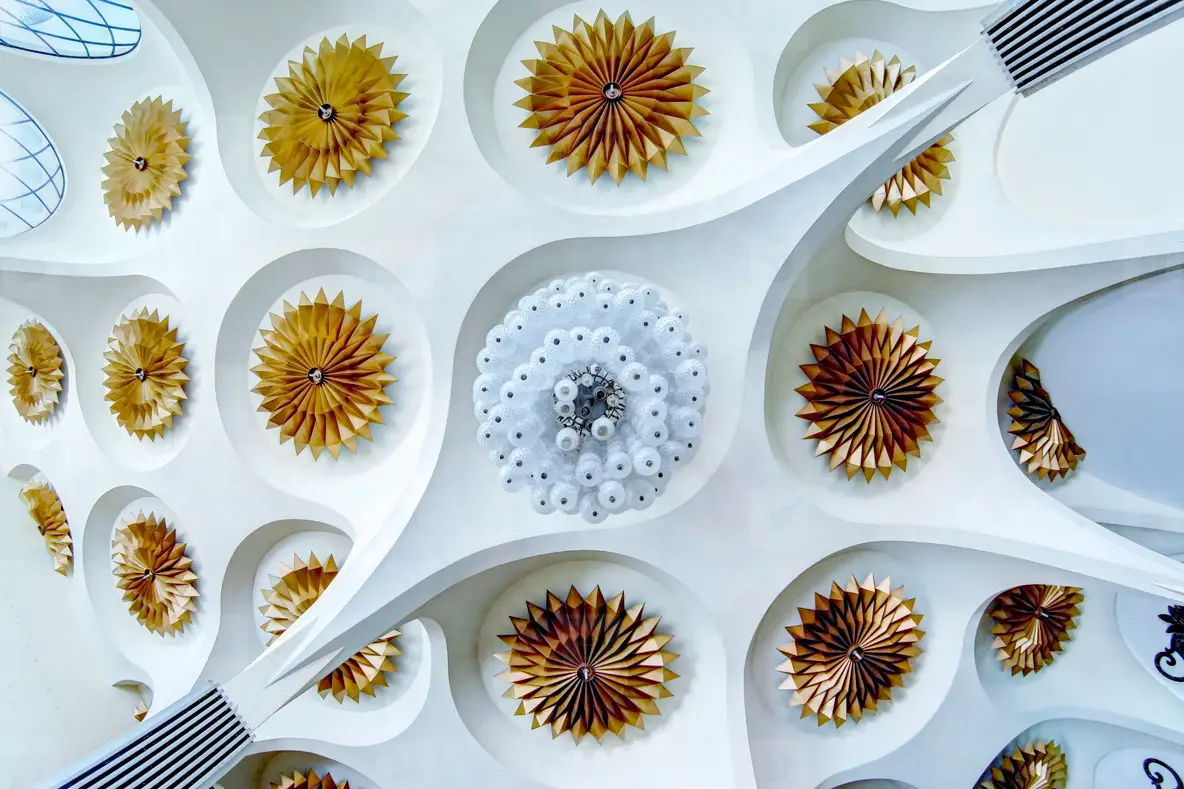 Scala Cinema, Deco Flowers Photo (56334) - YouWorkForThem