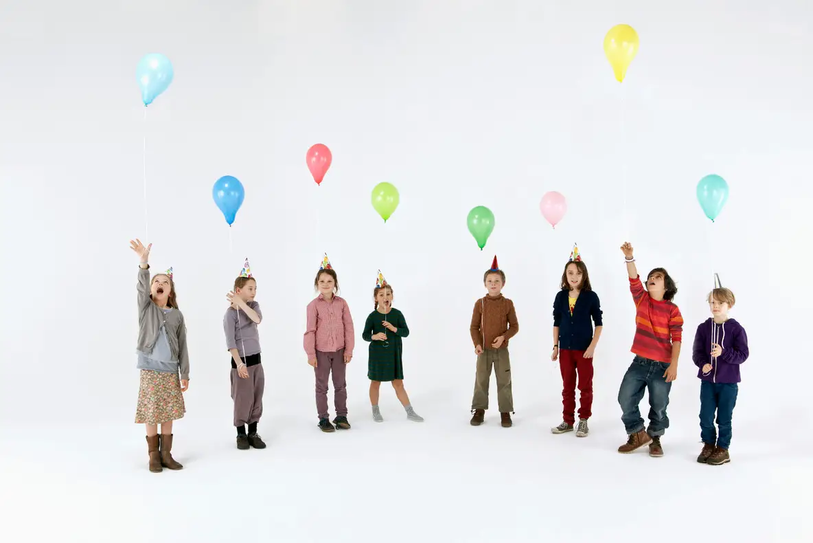 Studio Kids 03 Photo (92431) - YouWorkForThem