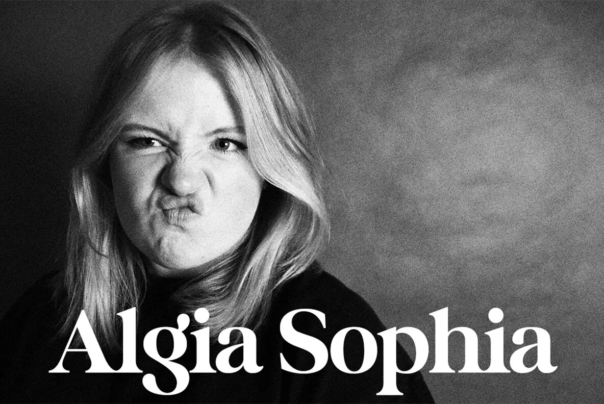 Bigola Display Font - YouWorkForThem