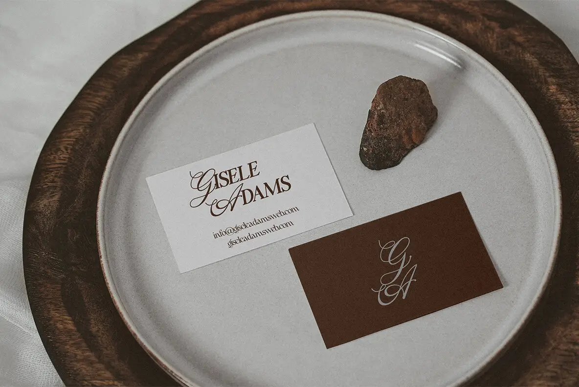 Silver Garden Typeface: A Unique Blend of Elegance and Vintage ...