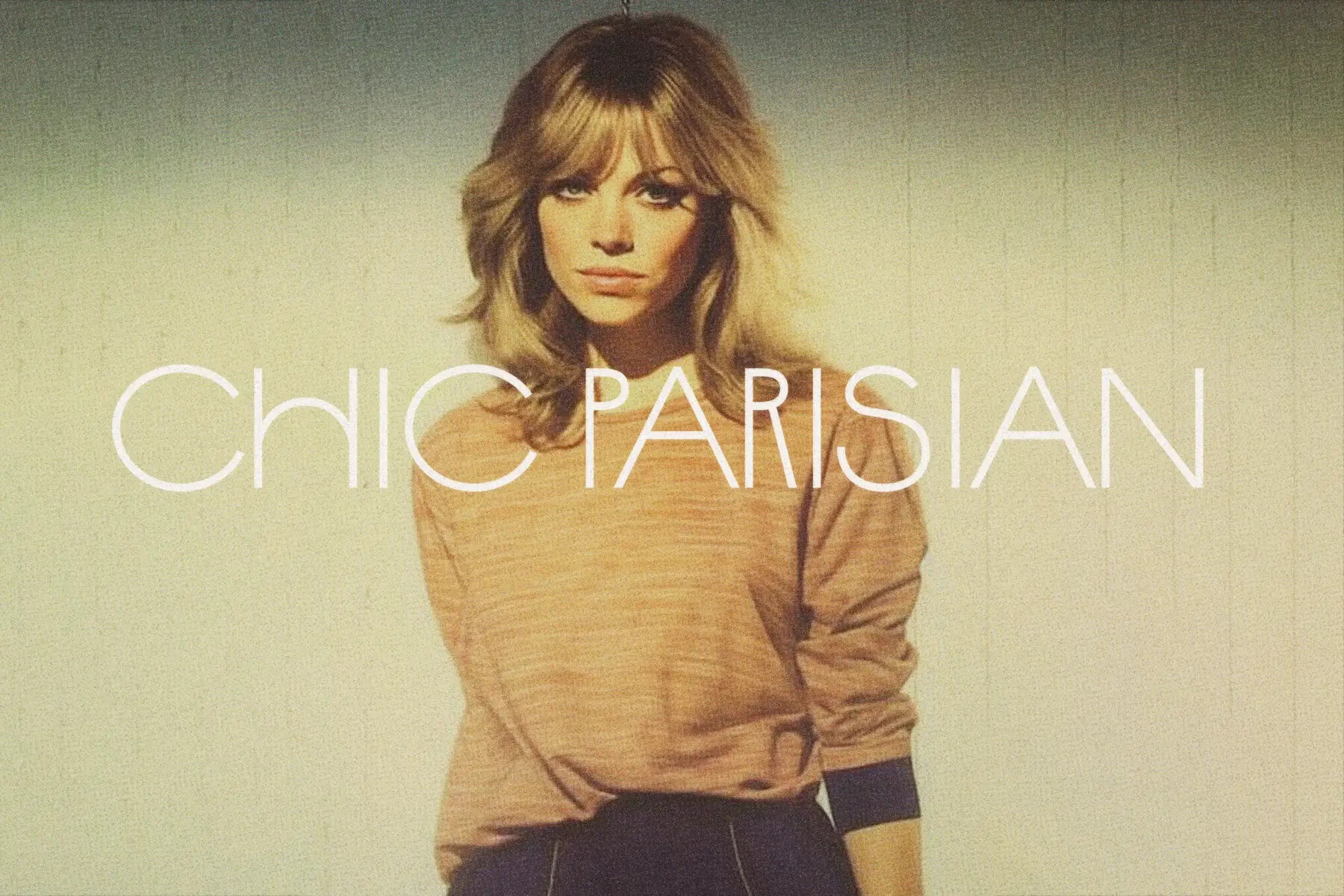 August Deco Sans Font - FontPath