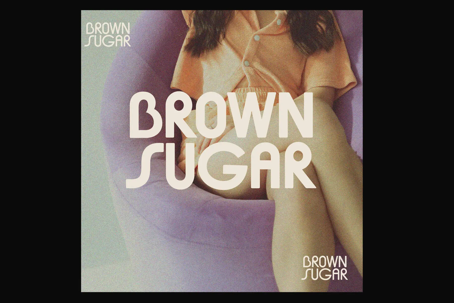 August Deco Sans Font - FontPath