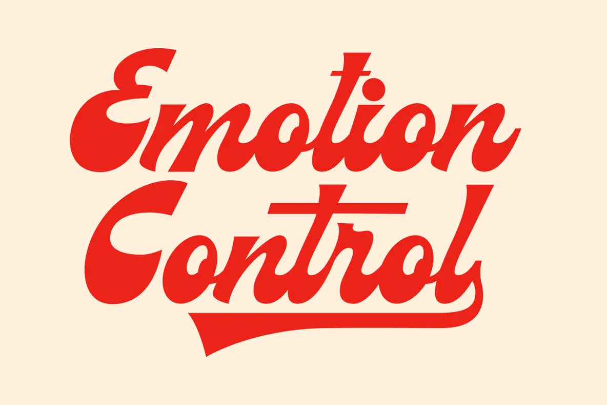 Courtyard Font - YouWorkForThem