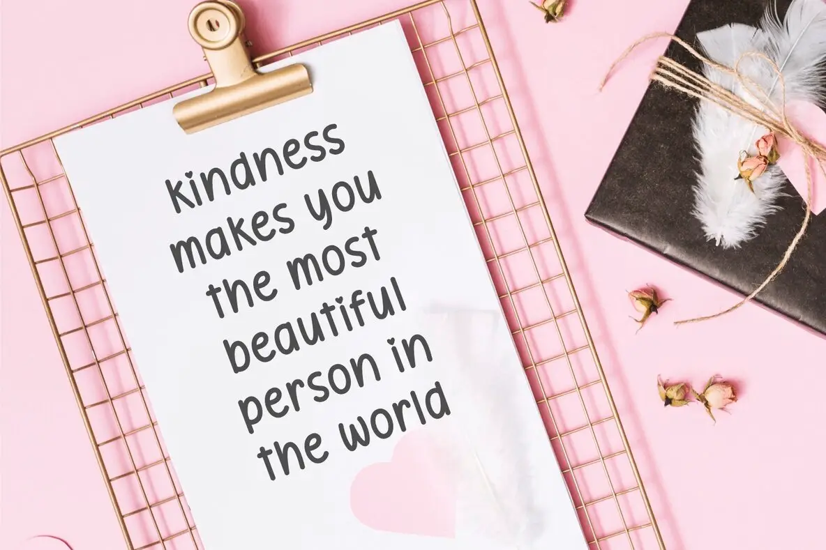 Pinky Note Font - FontPath