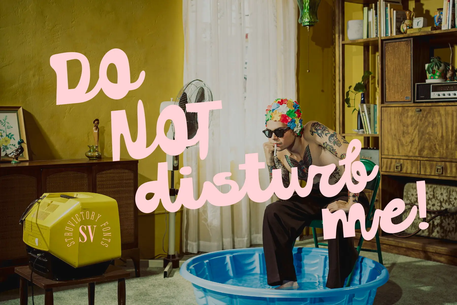 Dopamine Script Font - YouWorkForThem