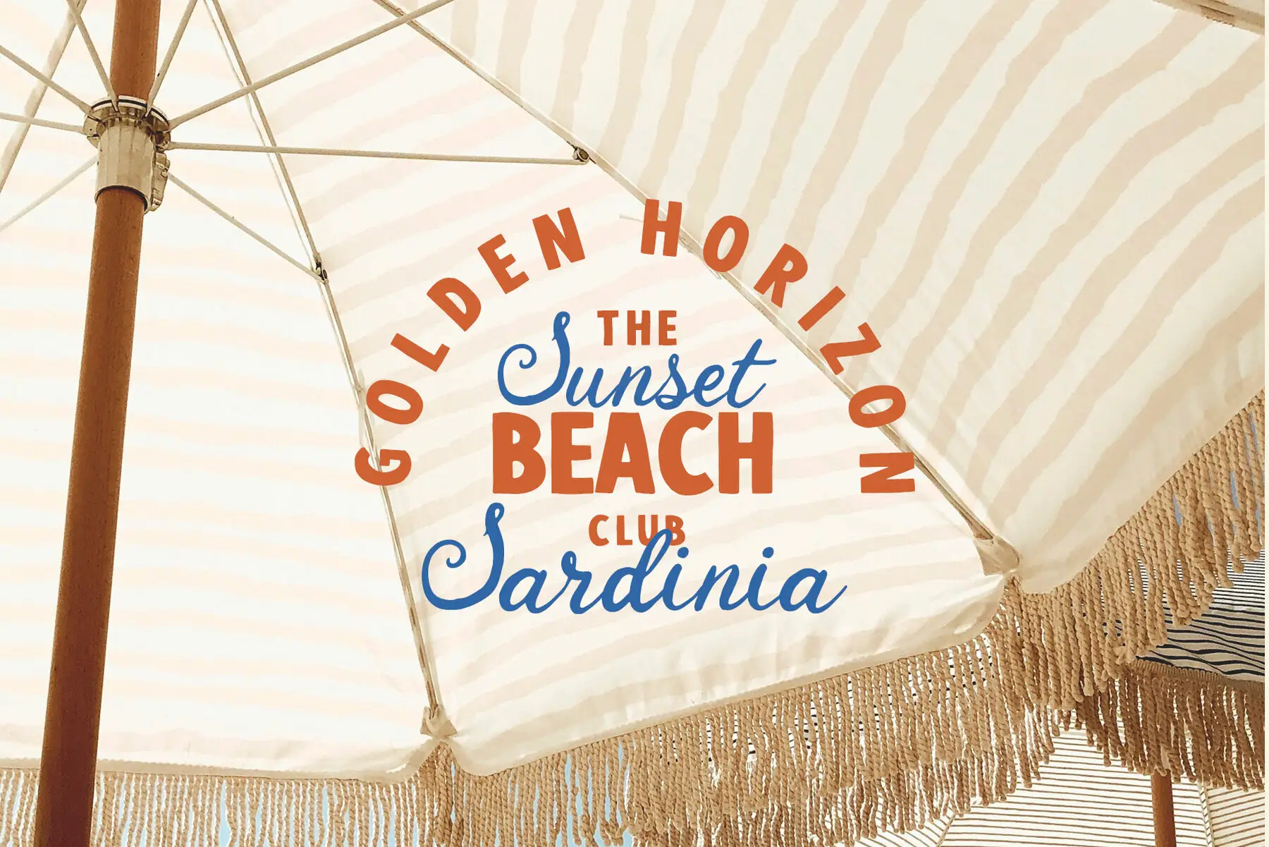 Martini and Lobster Font - FontPath