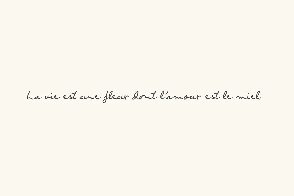 Retrouvailles Font - FontPath