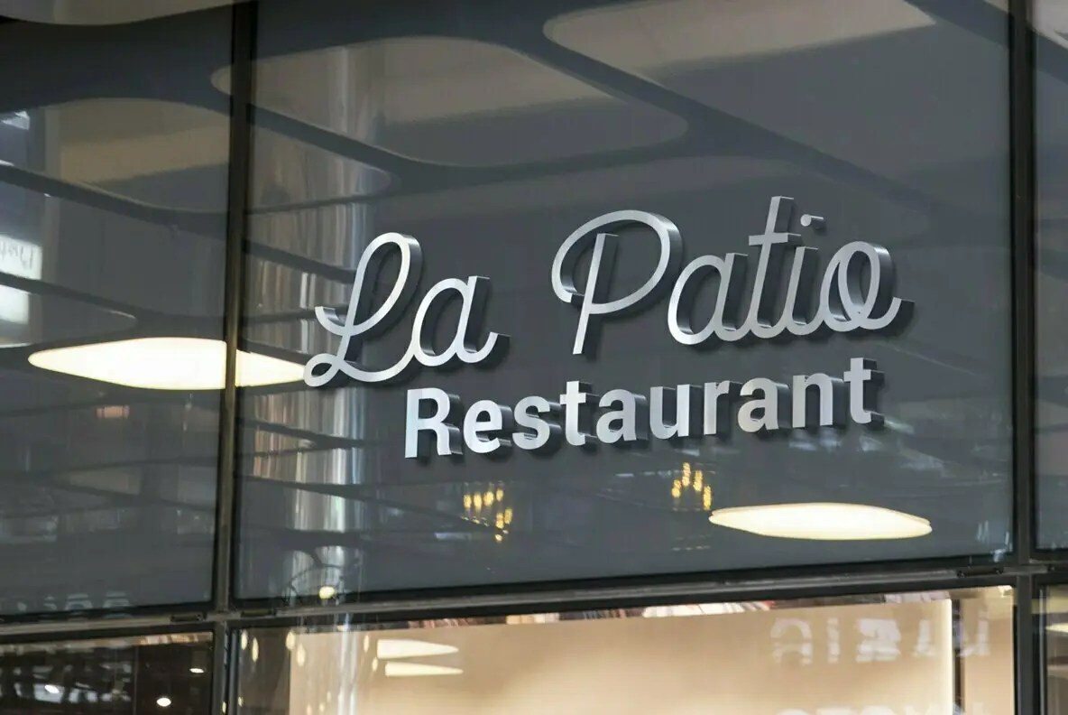 La Patio Font - YouWorkForThem
